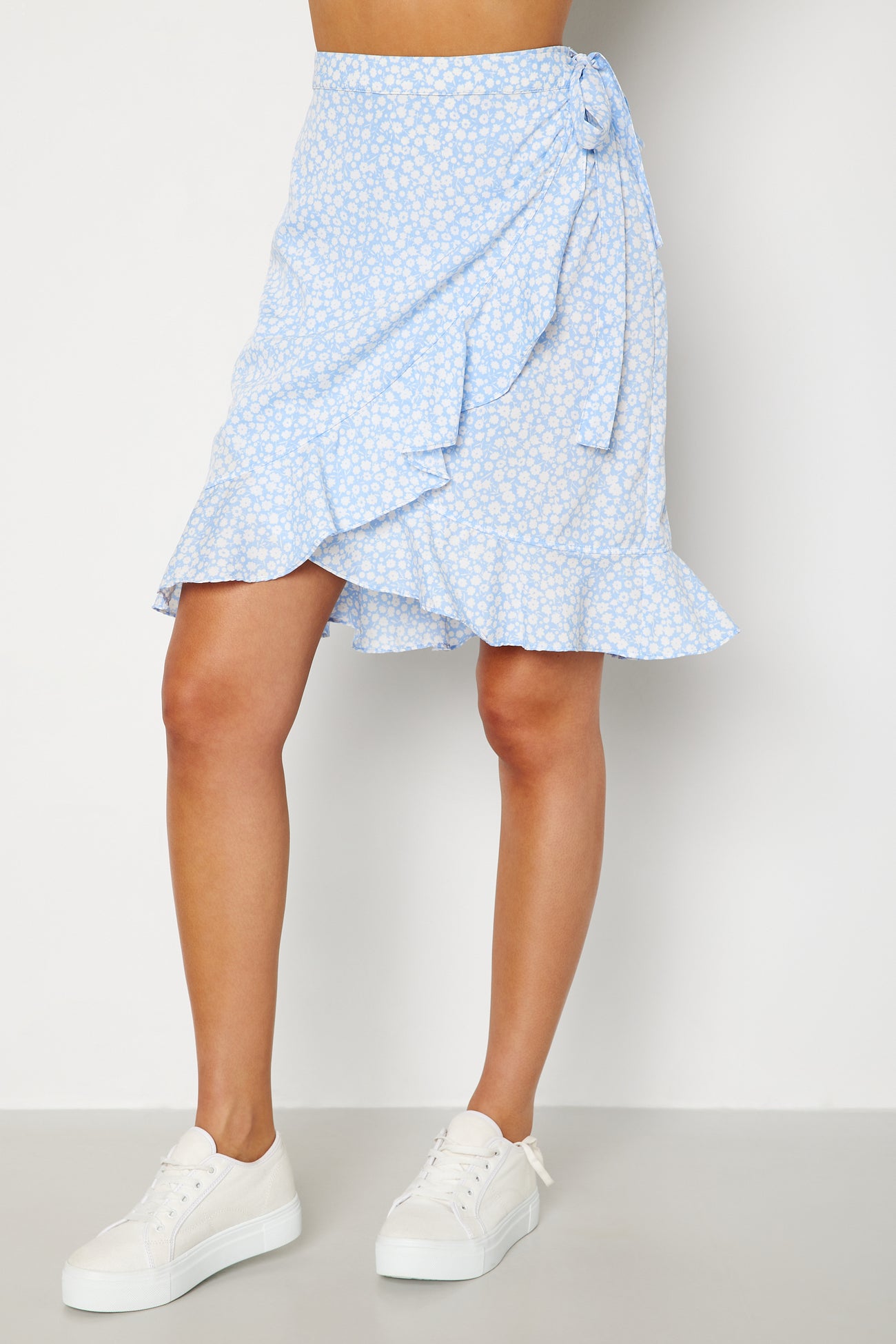 Vero moda – Henna Wrap Short Skirt – campaign-outlet – Blue / Floral