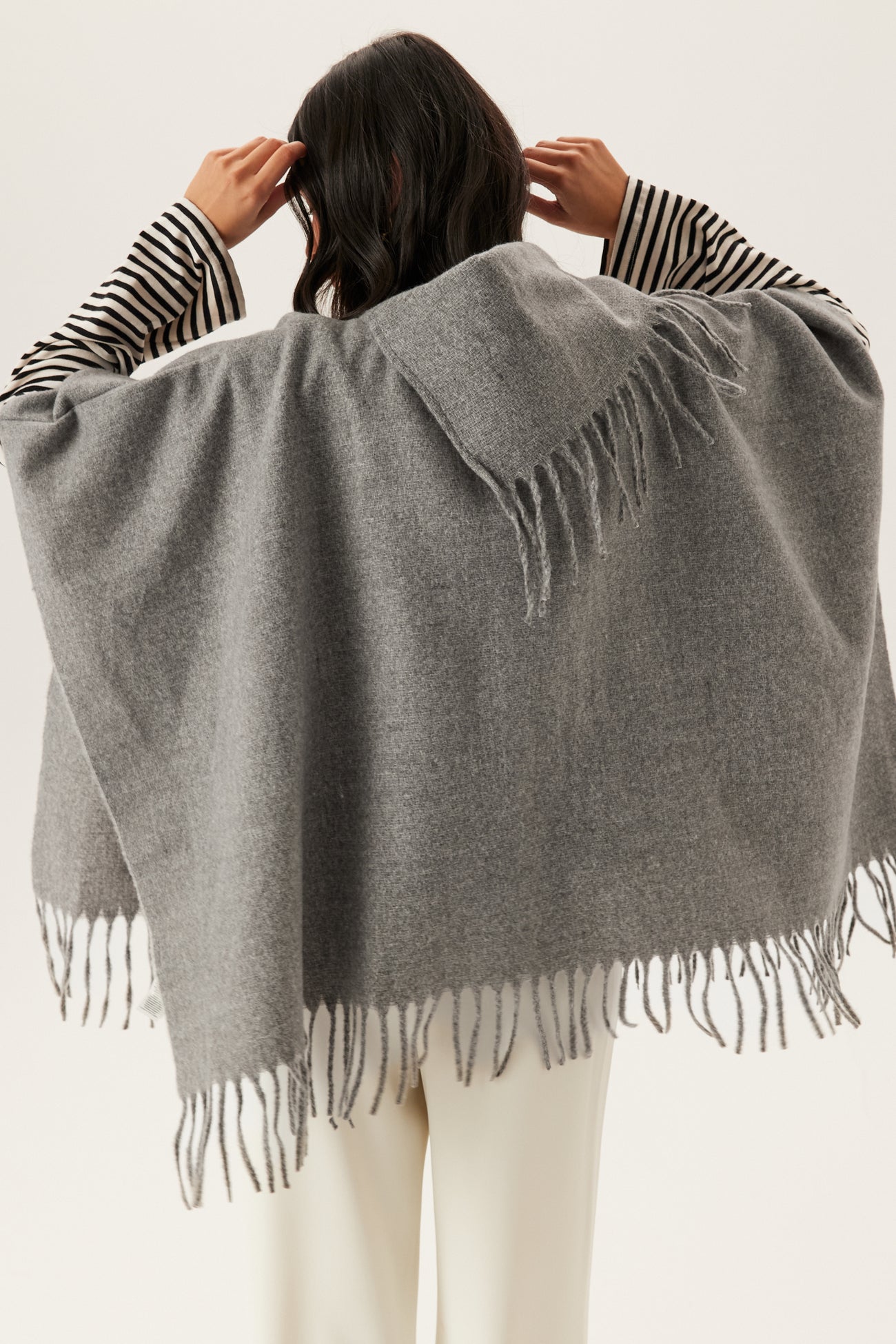 Vila - VILA - Vifjolira High Neck Poncho Medium Grey Melange